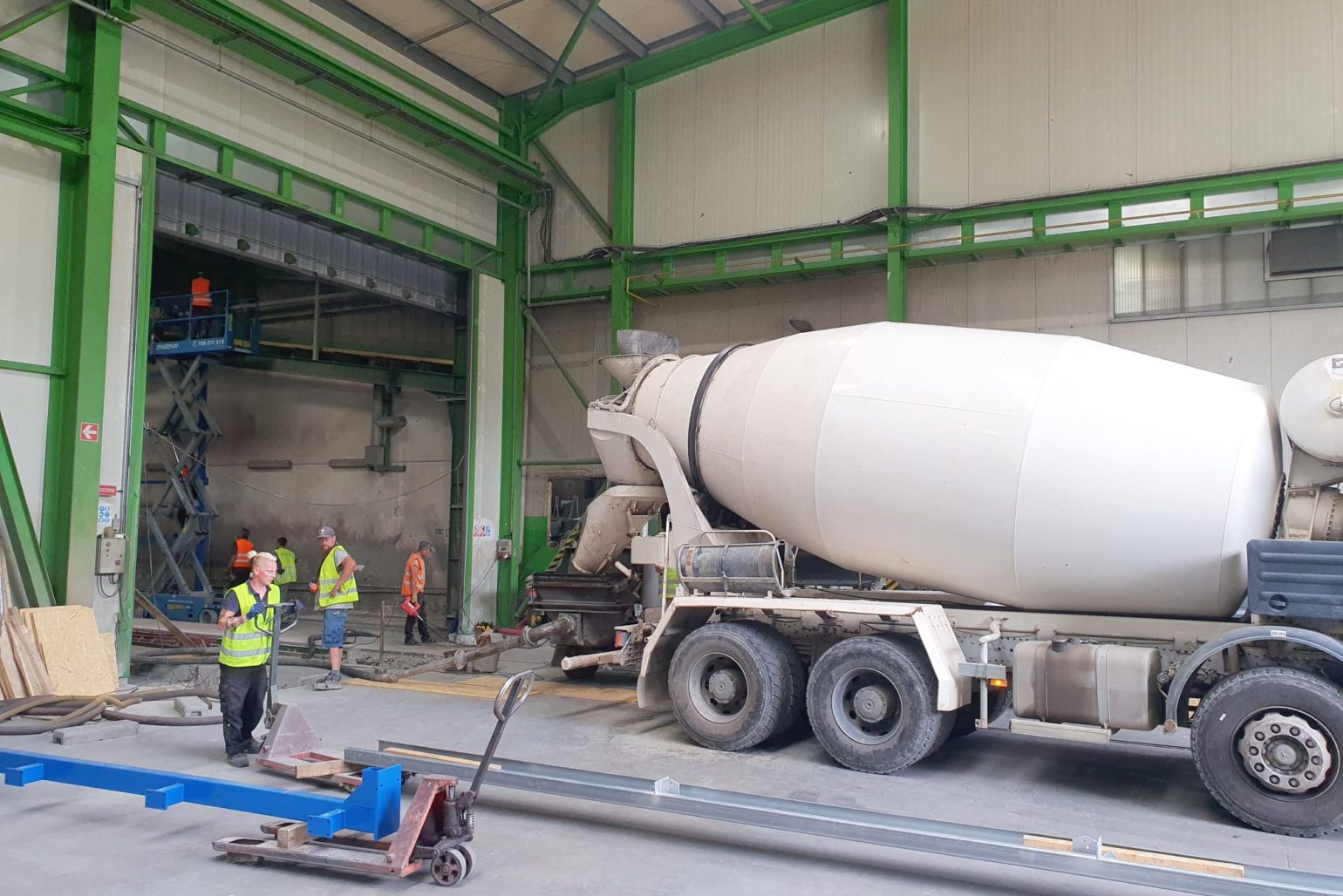 Reconstruction of the blasting box in the production plant - Corrotech Technology